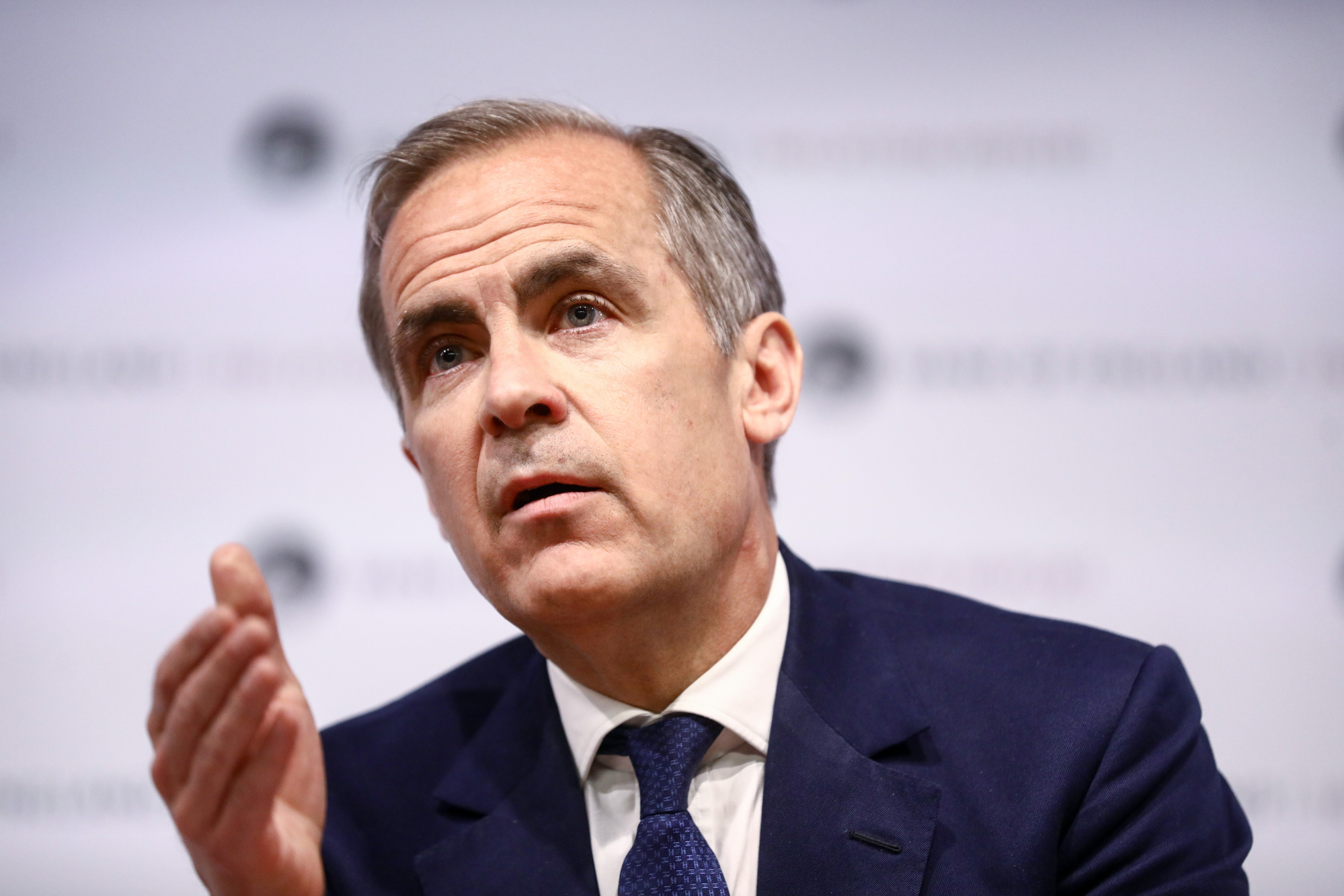 BOE Cuts Sterling Adrift - Bloomberg