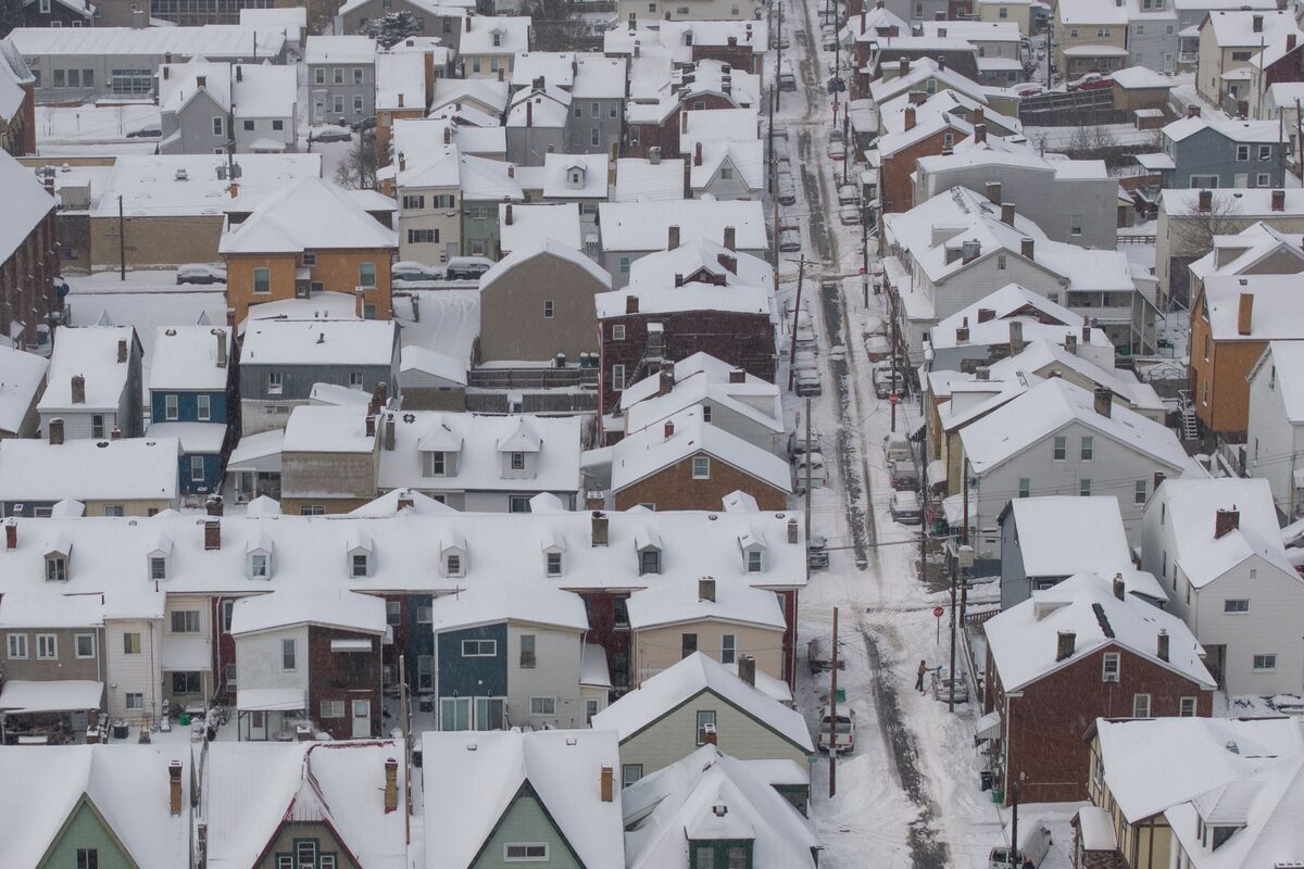 US Winter Storms Collide With Soaring Energy Bills, Forcing Tough ...