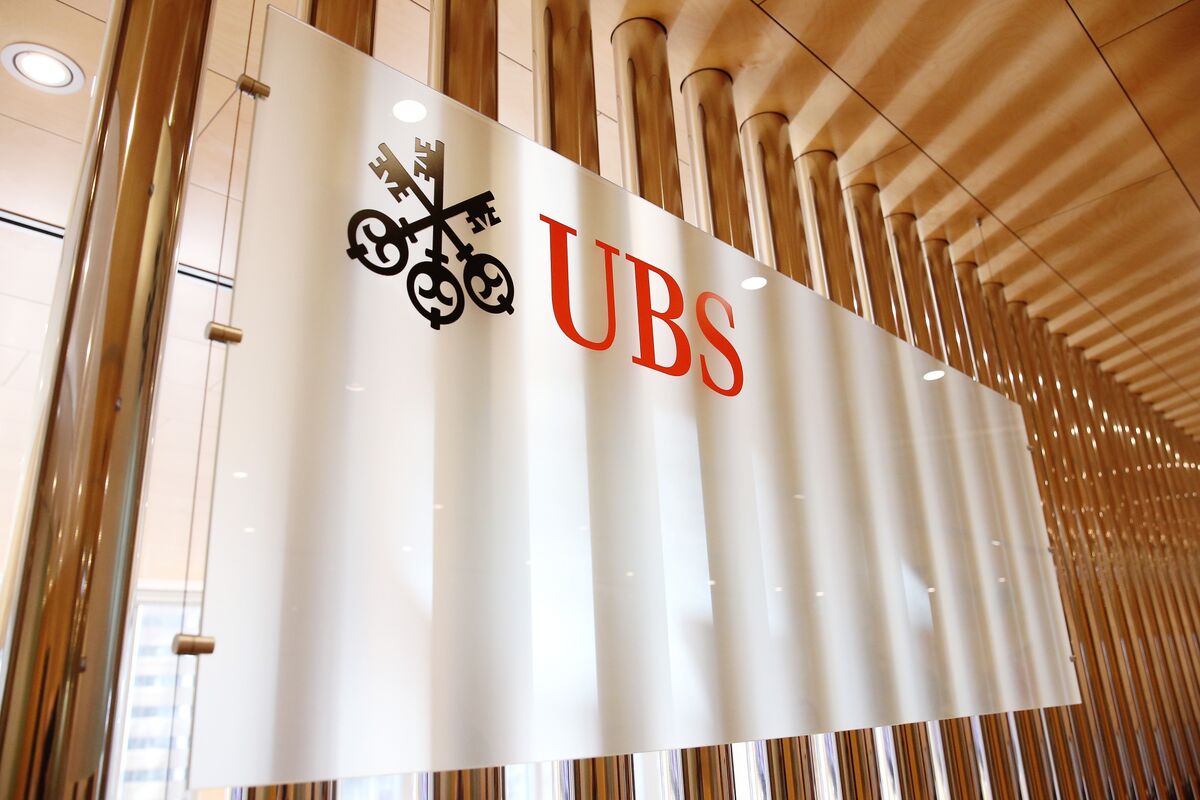 UBS、超富裕層相手のグローバルファミリーオフィスに変更検討 - Bloomberg