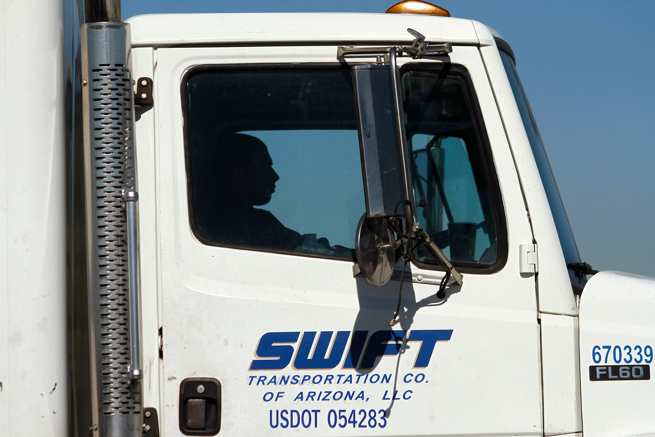 Retiring Swift CEO to Get Paid More as Consultant Than as Boss - Bloomberg