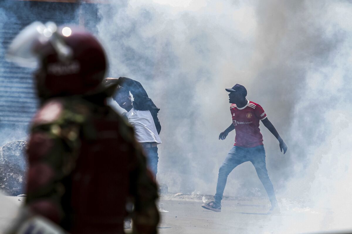 Simon Marks - Journalist Profile - Intelligent Relations