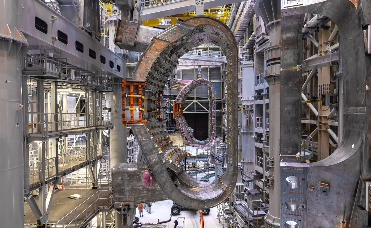 Path to Fusion Power Pits Giant Lasers Against Powerful Magnets ...