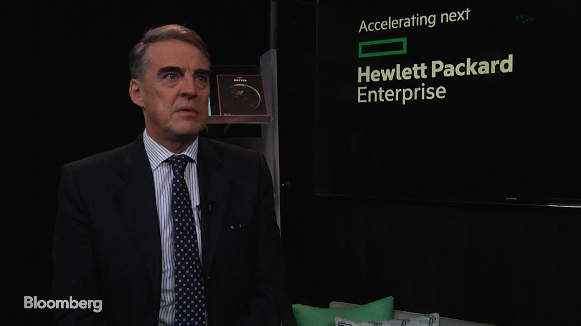 Watch IATA CEO on the Importance of Transparency as a Leader - Bloomberg