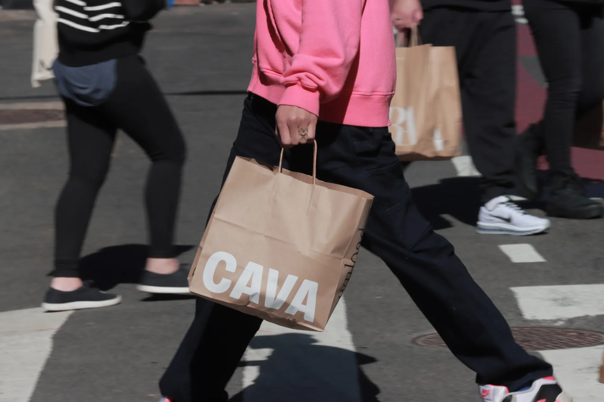 Cava Plans Chicago Expansion, Betting on ‘Rebirth’ of Midwest - Bloomberg