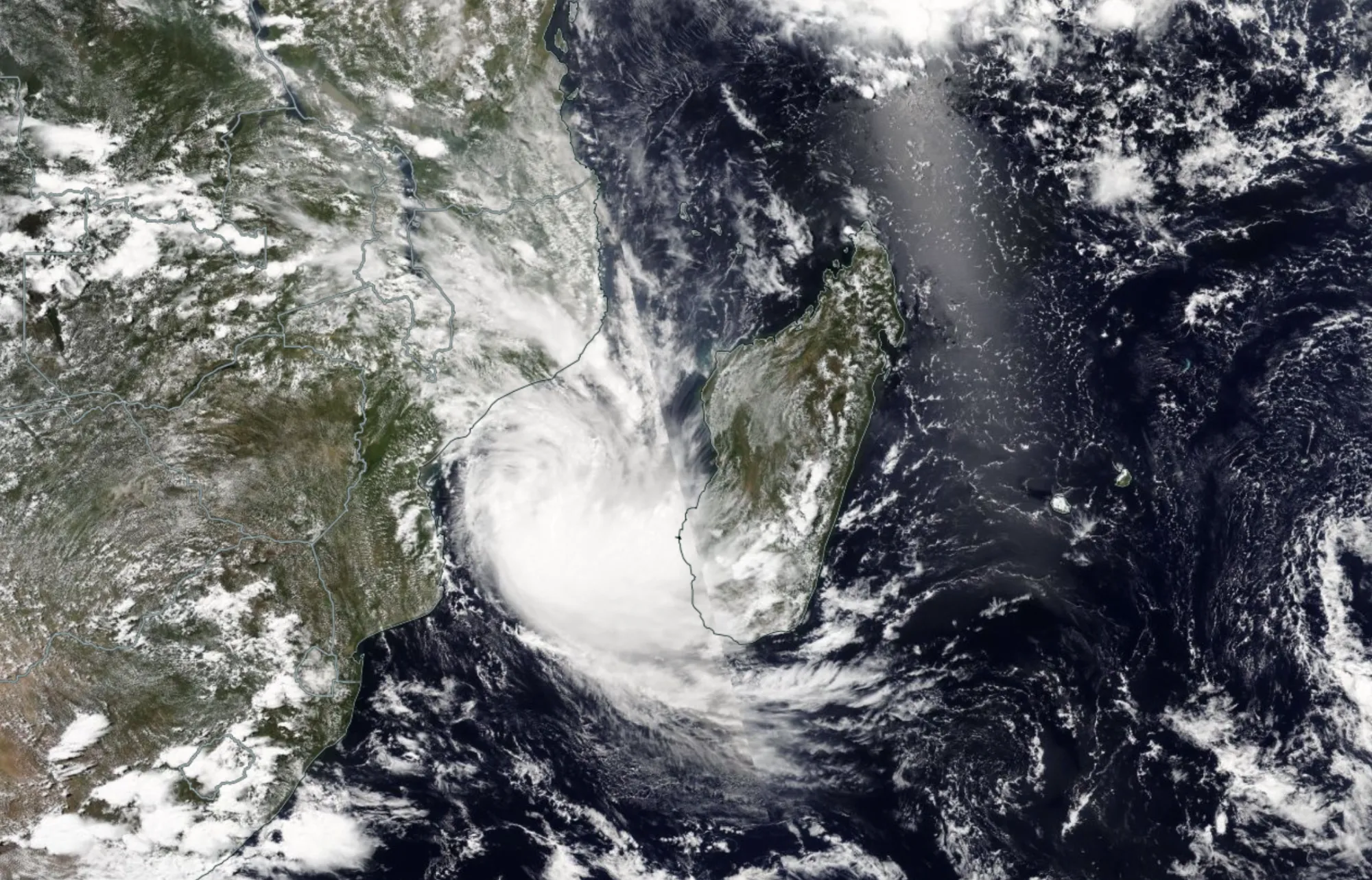 Cyclone Jude Halts Mozambique Coal Railway, Cuts Off Highway - Bloomberg