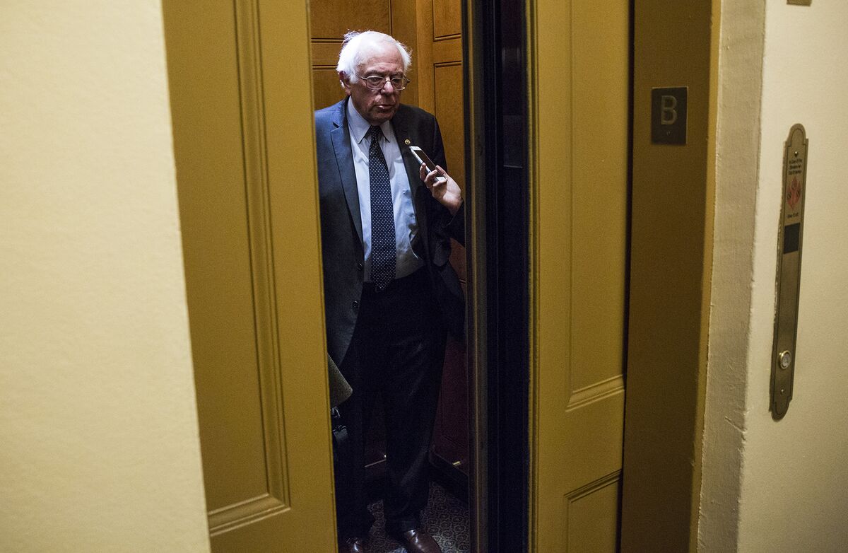 Bernie Sanders Tells Trump to Keep His Promise on Nafta - Bloomberg