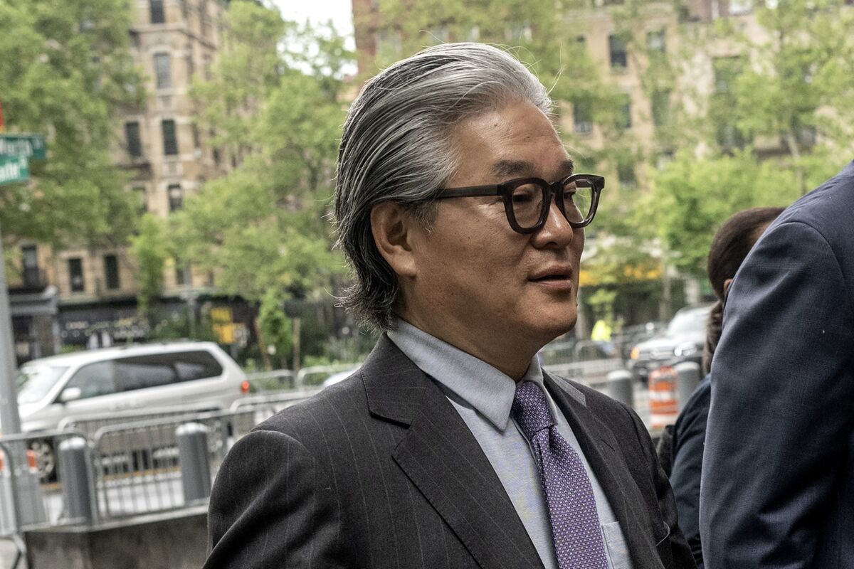 Archegos Trial: Bill Hwang Defense Faces Tough Odds in Court - Bloomberg