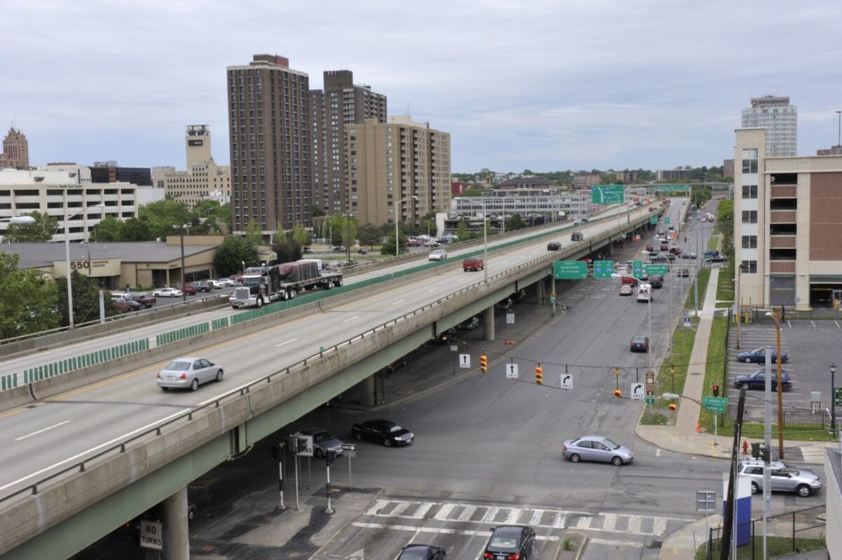 The Future of Urban Freeways Is Playing Out Right Now in Syracuse ...
