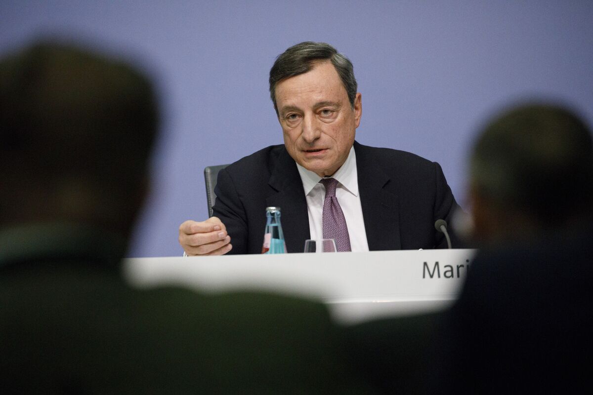 Draghi Gets ECB Back on Message - Bloomberg