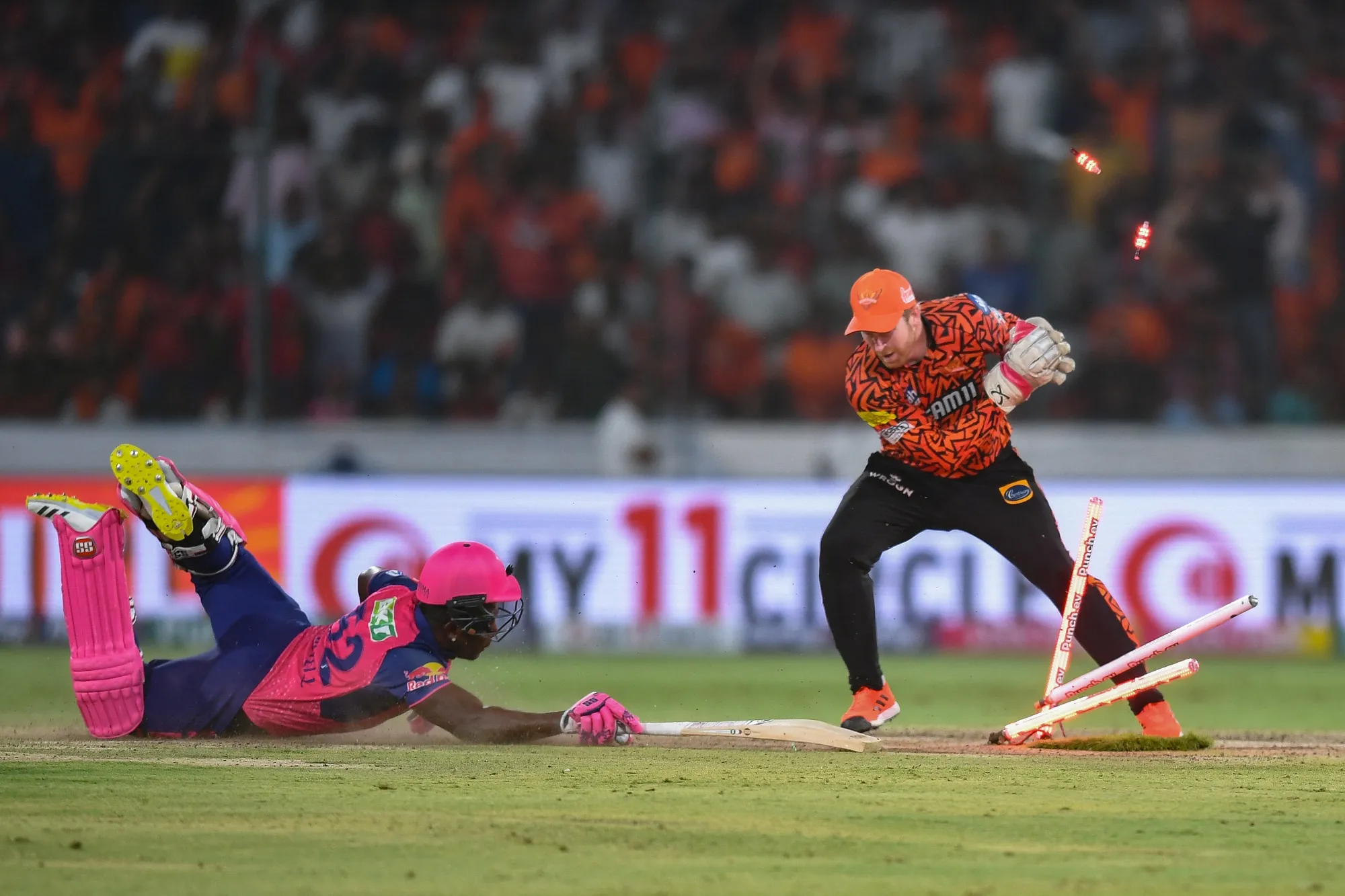 India's IPL Cricket Is a Big Betting Business and a Bank Headache ...