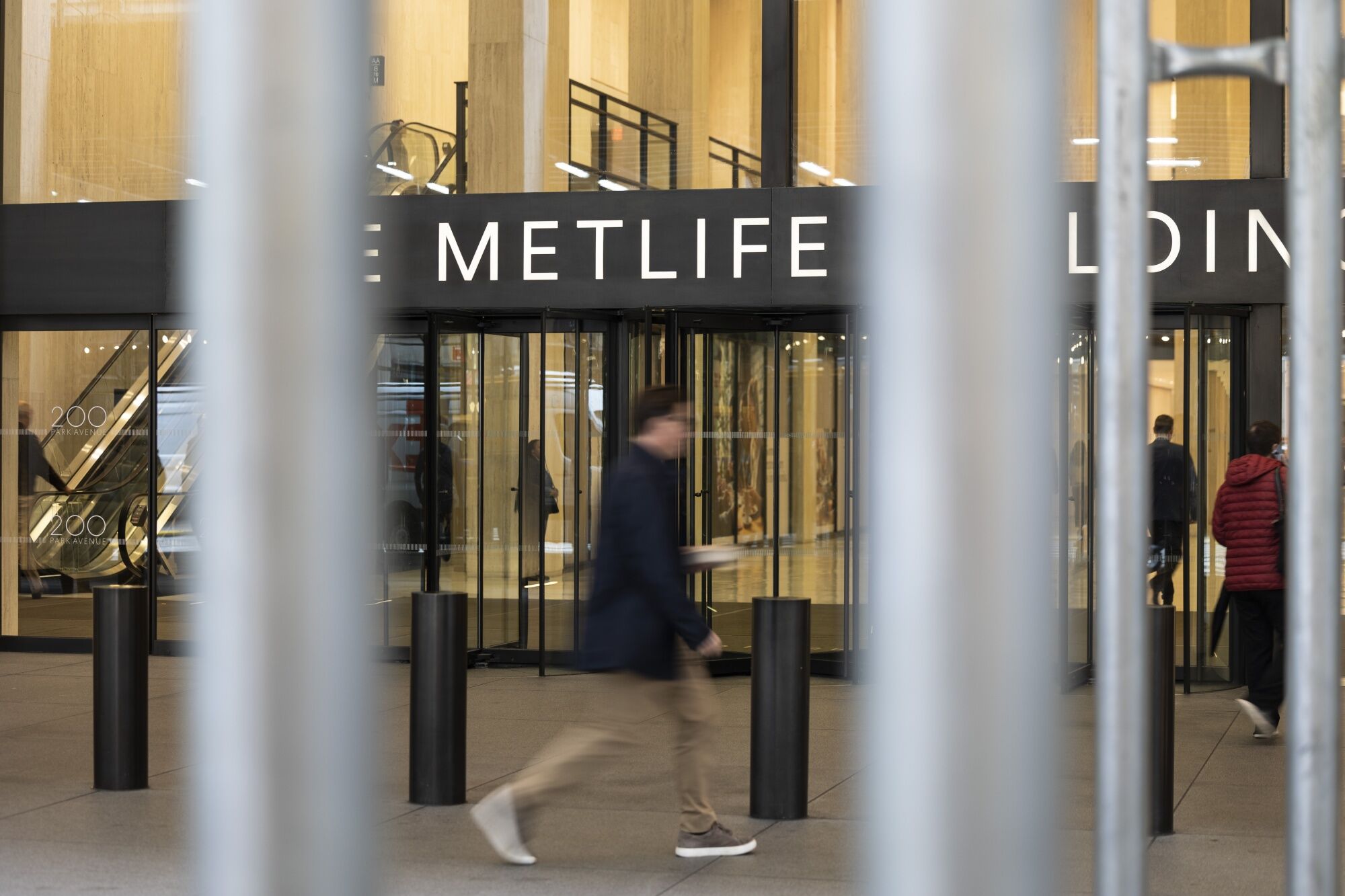 MetLife (MET) Downplays Concerns Over Commercial Real Estate Holdings ...