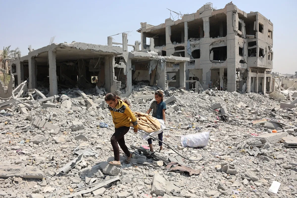 Israel Prepares to Move Palestinians to Southern Gaza: AP - Bloomberg