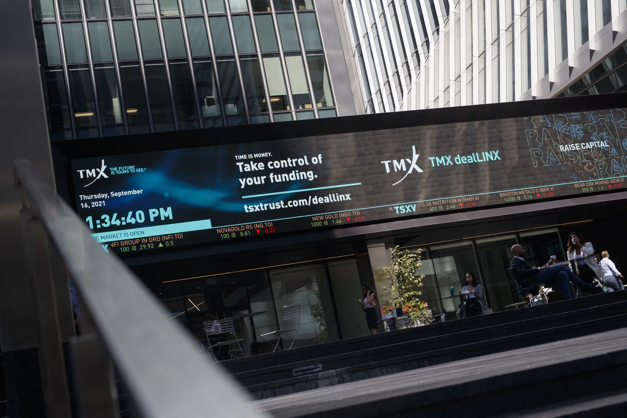Toronto Financing Activity Plunges 54% With IPOs in Deep Freeze - Bloomberg