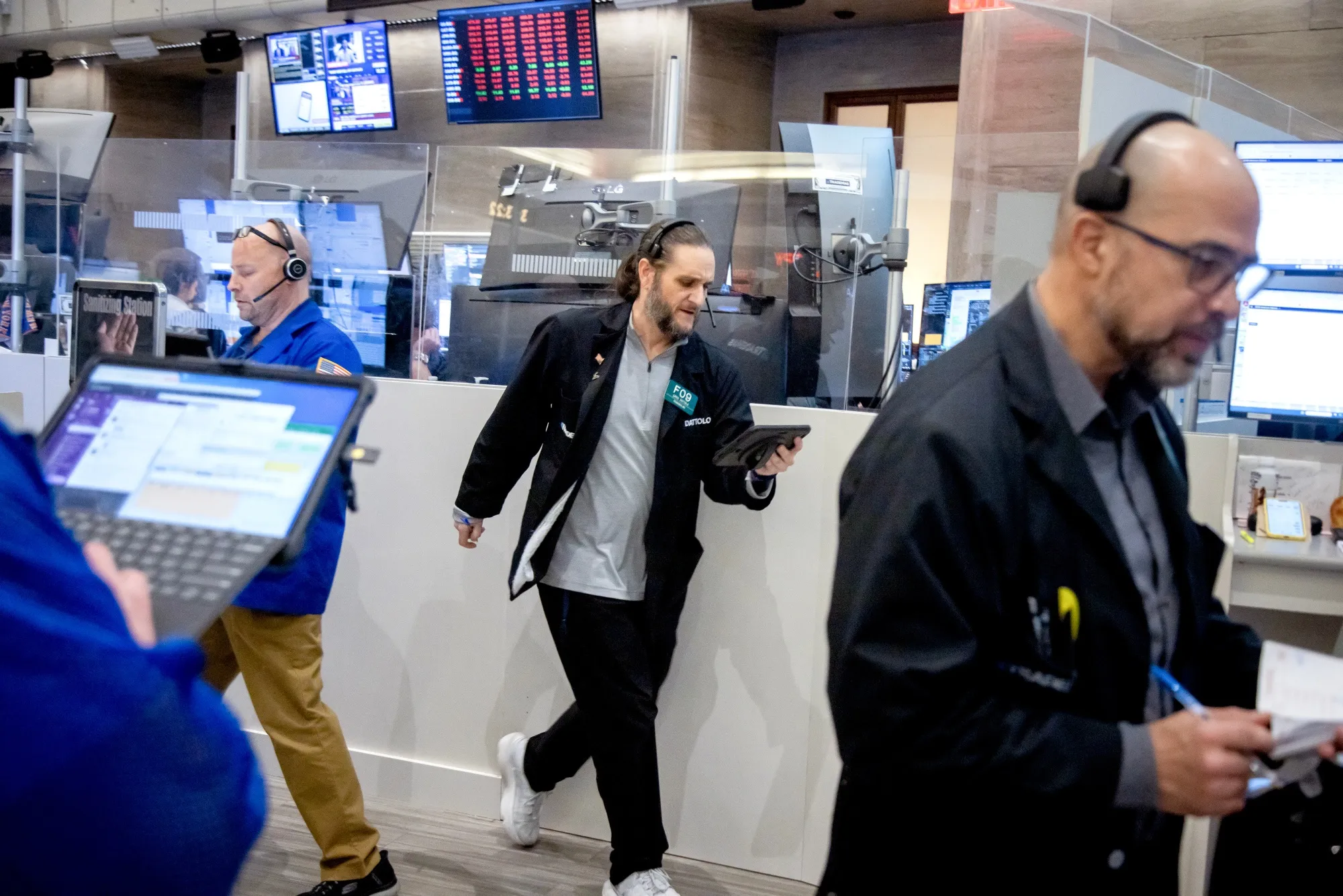 US Stocks Today: Swings Driven by Algorithmic Bots, Thin Liquidity ...