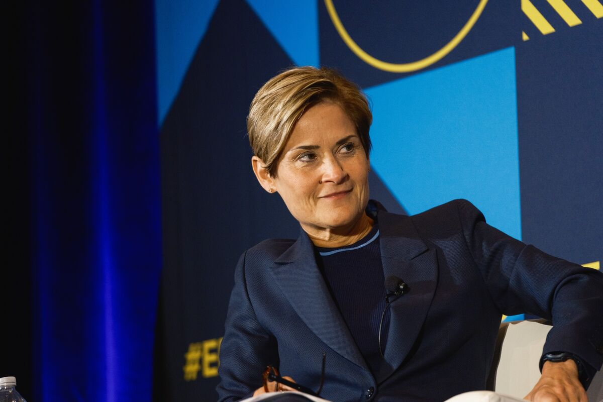 Why Do Women CEOs Have Shorter Terms? American Electric Power Firing ...