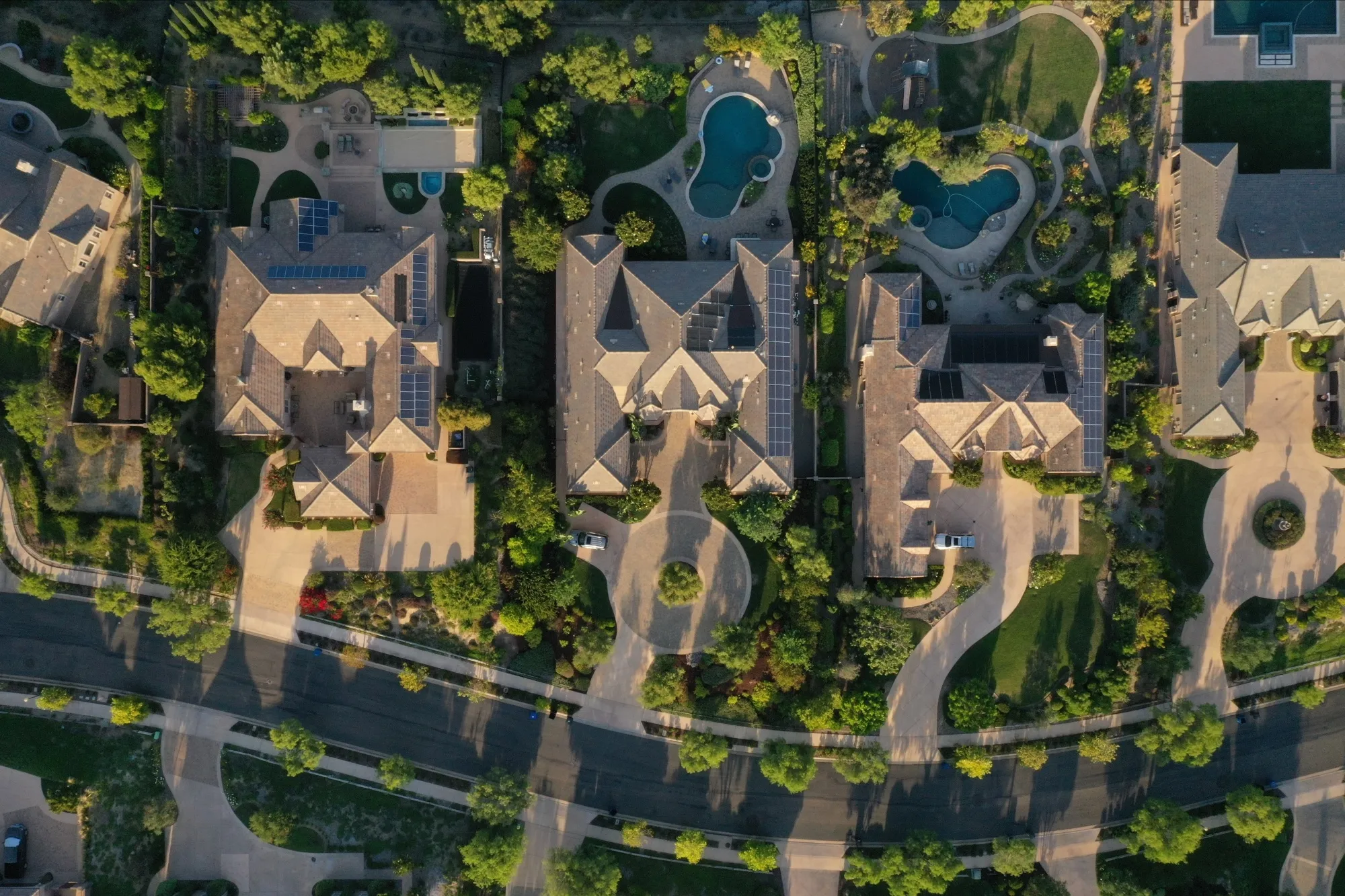 U.S. Existing-Home Sales Unexpectedly Rise to Three-Month High - Bloomberg