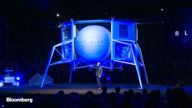 Jeff Bezos Reveals Blue Origin’s Moon Mission and Lunar Lander - Bloomberg