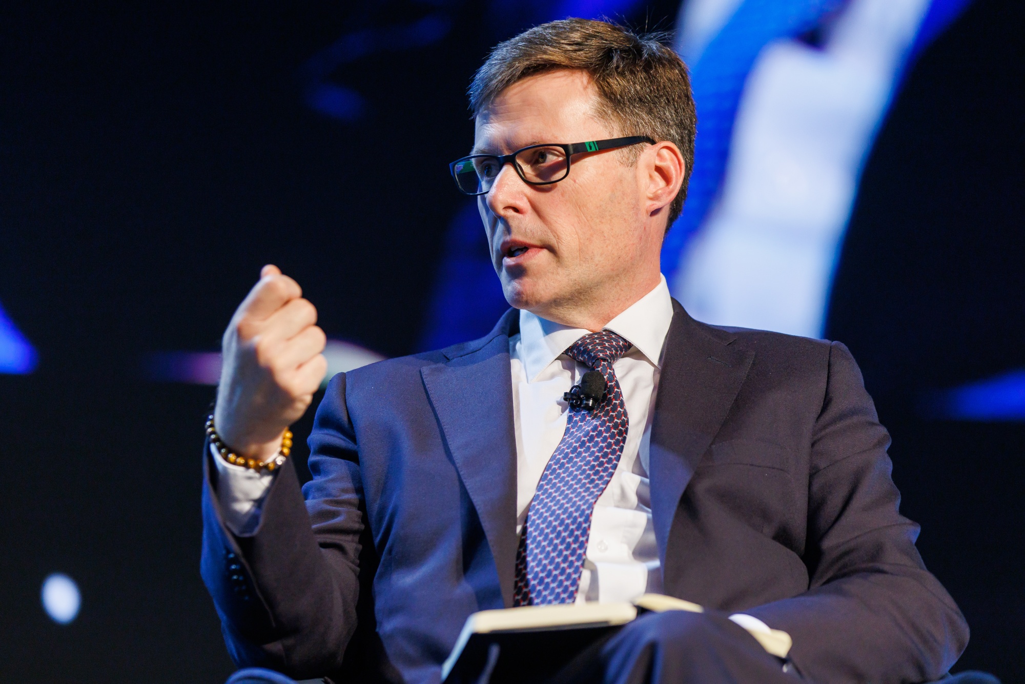 Anglo American May Unveil Turnaround Plan This Week - Bloomberg