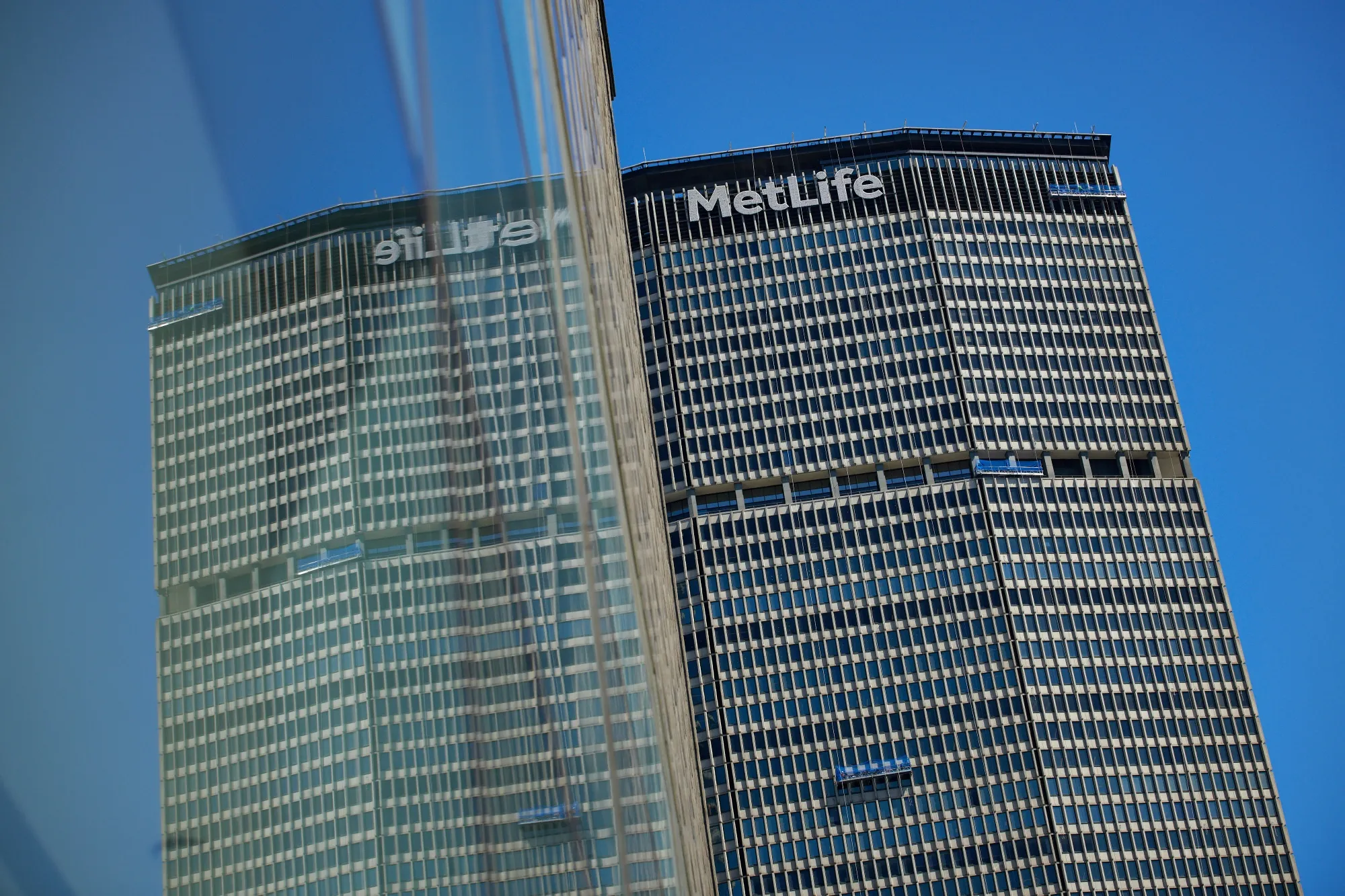 MetLife Clashes With Ares Over Struggling Football Investment - Bloomberg