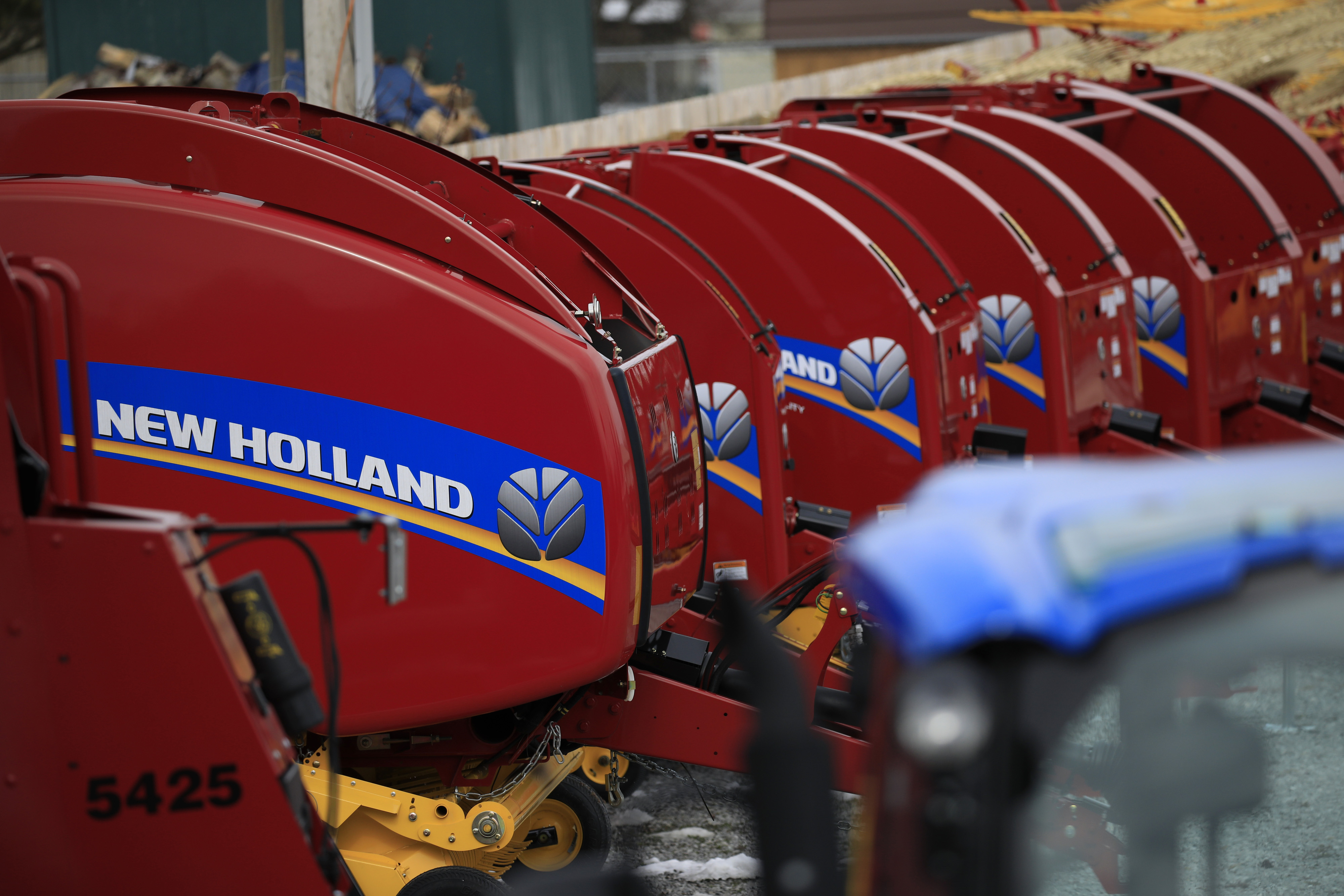 Orders for US Business Equipment Drop; Durable Goods Orders Rise ...