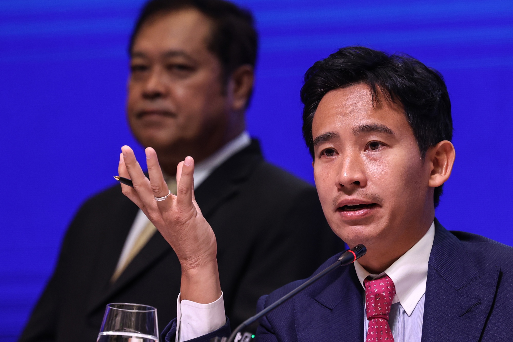 Thailand's Move Forward Party-led Coalition Forms Transition Team - Bloomberg