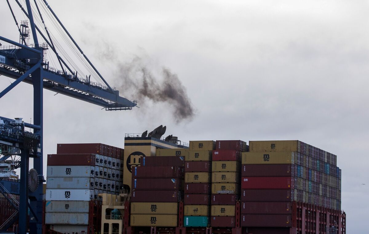 Shipping’s Carbon Emissions: How Industry Aims to Reach Net Zero by ...