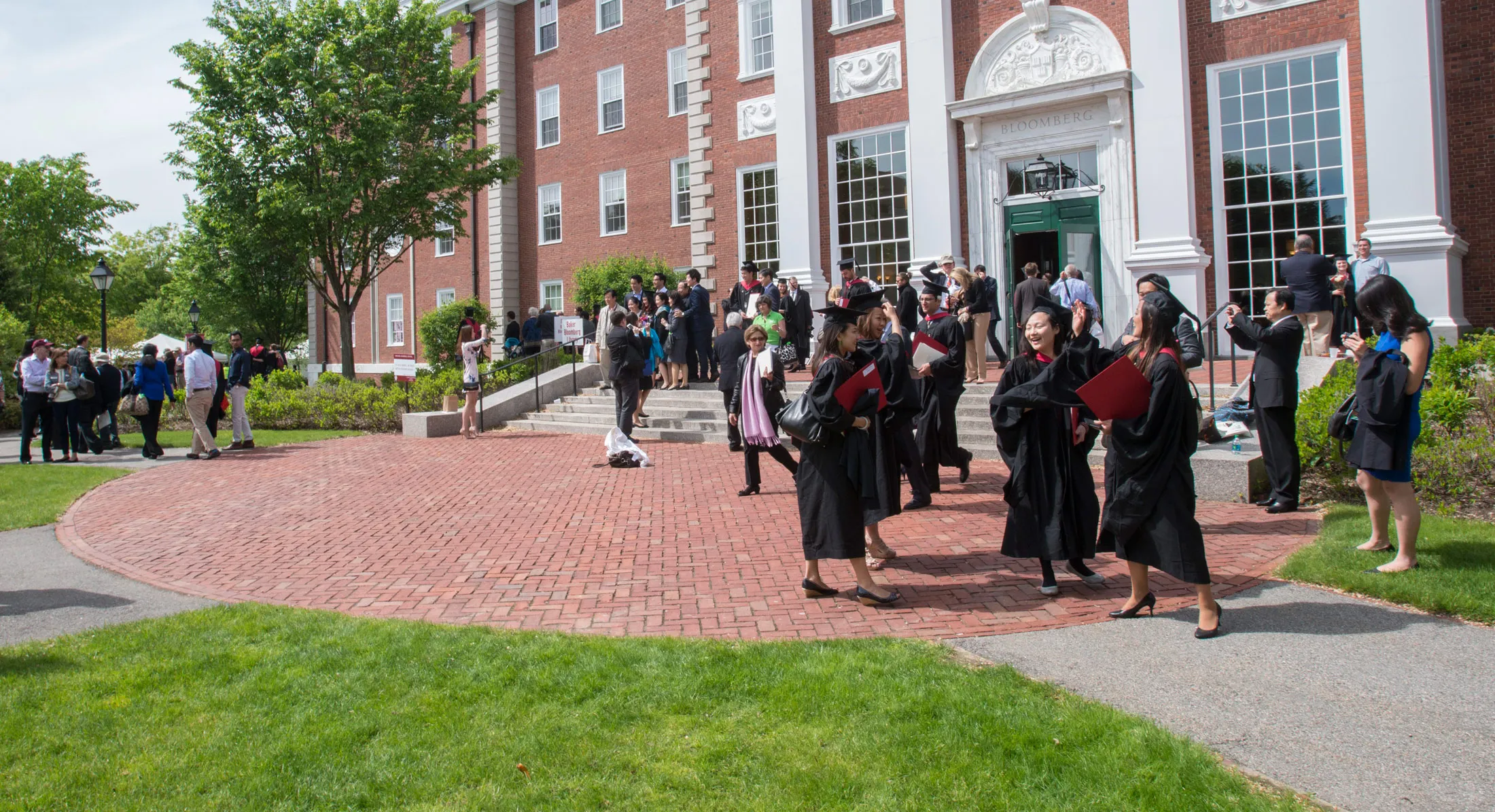 Harvard Is Sitting on Over $40 Billion - Bloomberg