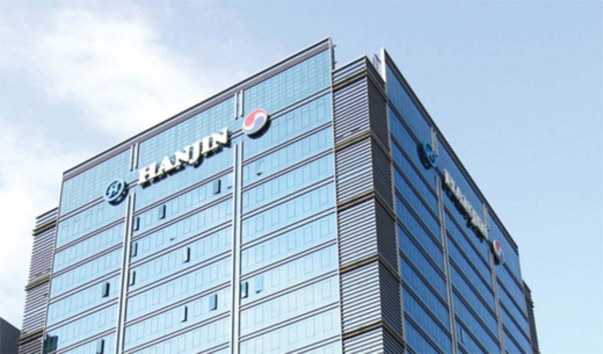 Korean Activist Fund Offers to Buy Delta’s Stake in Hanjin Kal - Bloomberg