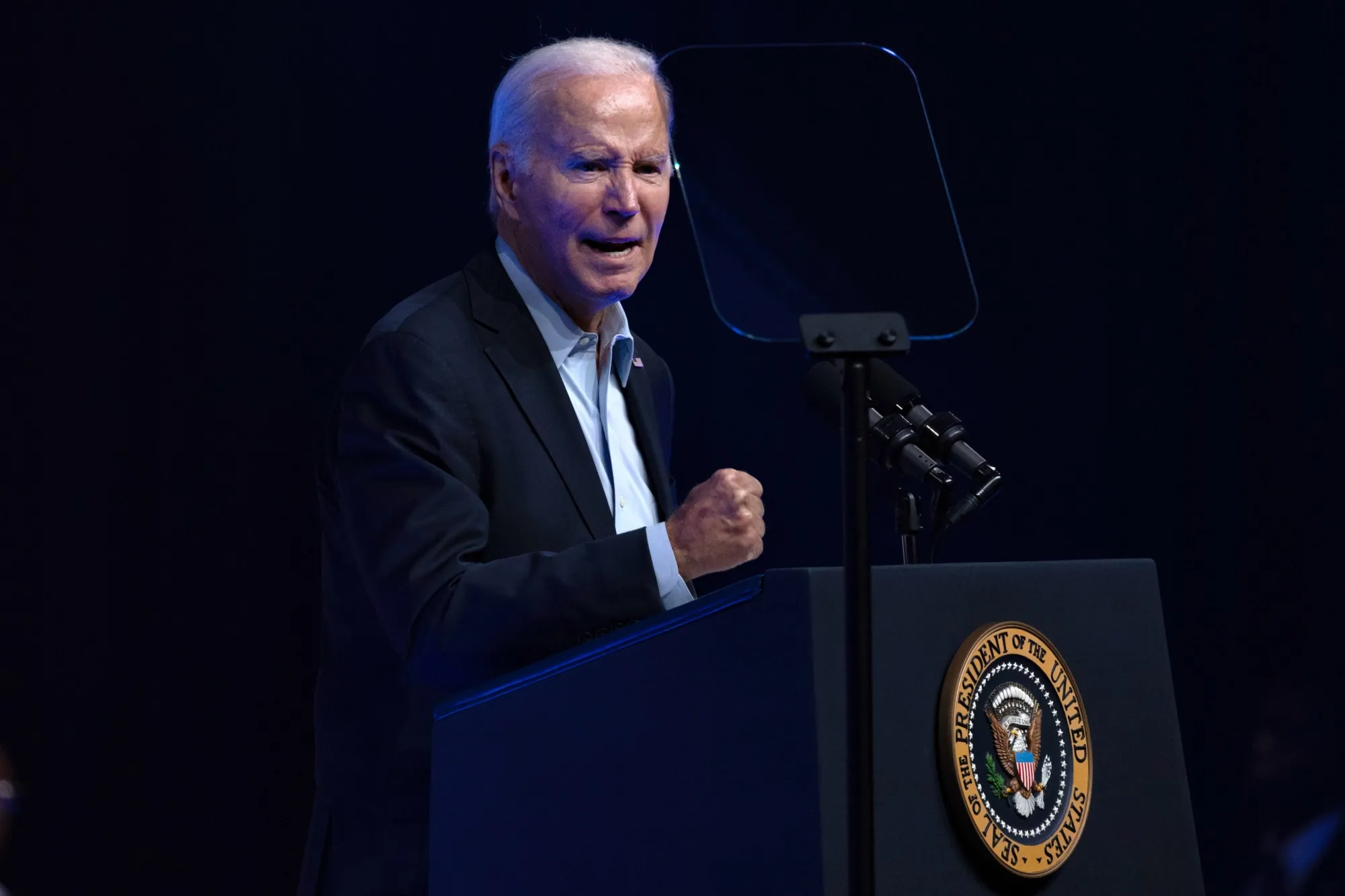 Biden 2024 Campaign Taps Two Top White House Aides - Bloomberg