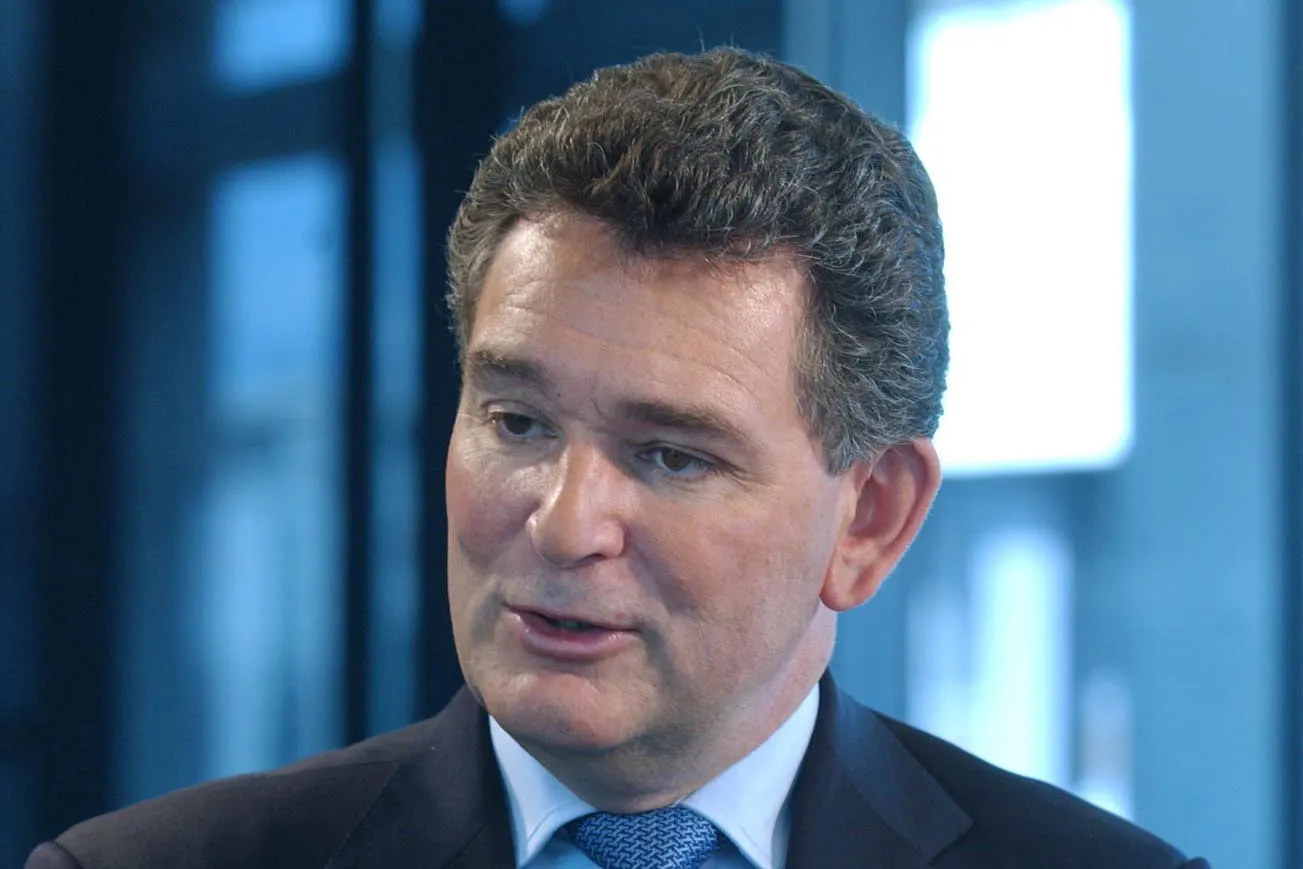 Confirman muerte de Jonathan Bloomer, presidente de Morgan Stanley ...