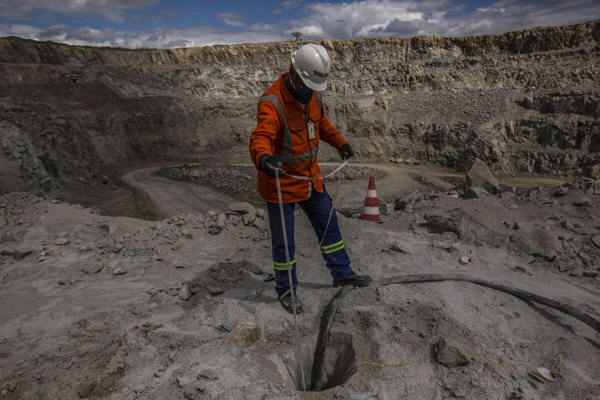 You Don't Have to Dig a Mine to Run One, Female Leaders Say - Bloomberg