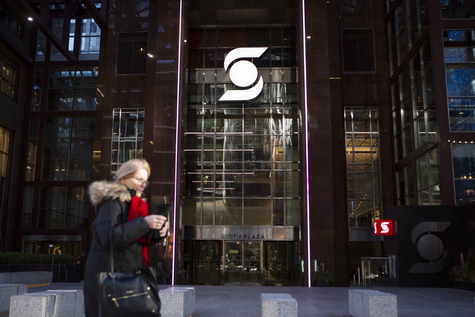 Wave of Job Cuts ‘Probably Just the Beginning’ at Canadian Banks ...
