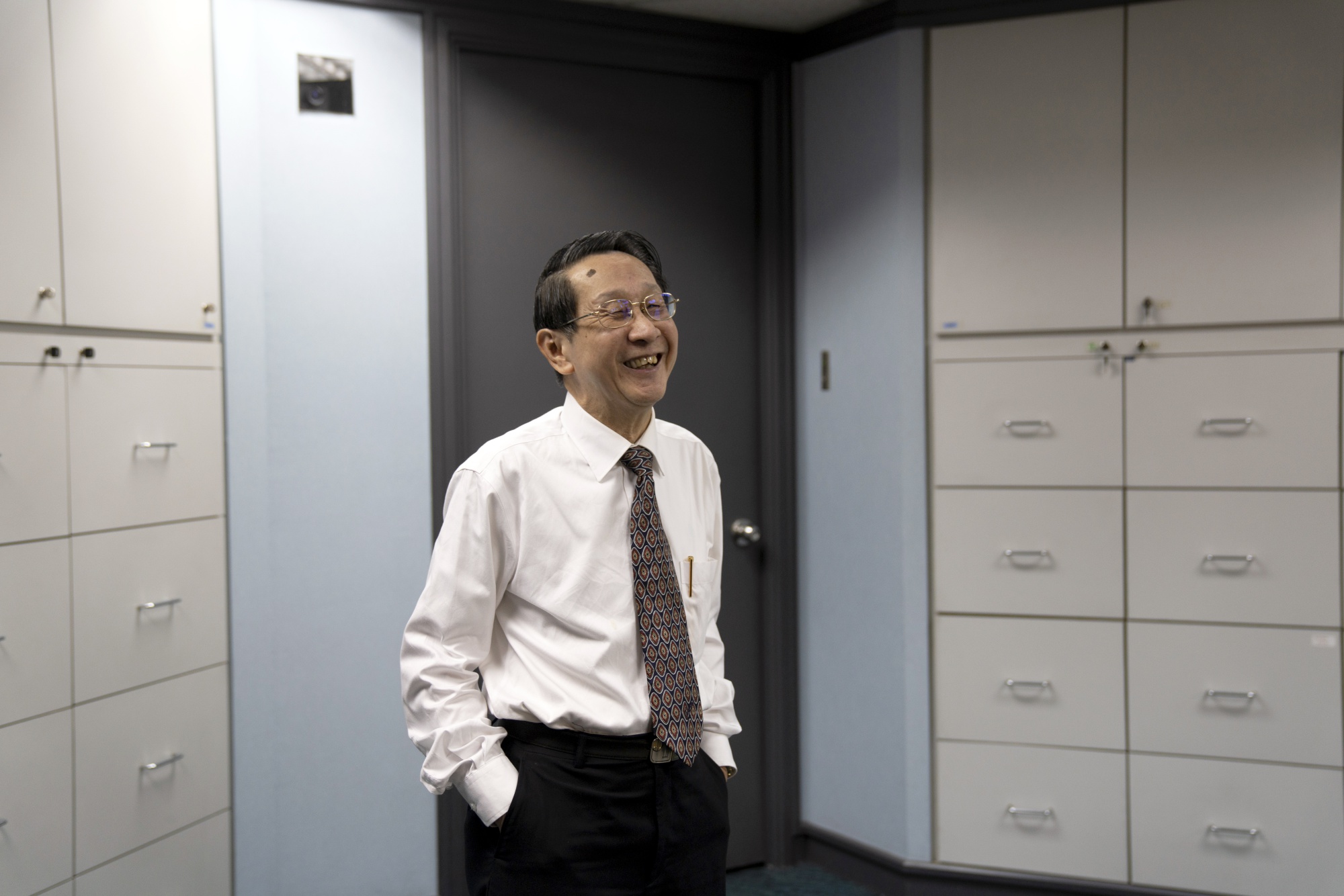 Singapore Lender Still Using Faxes Seeks Virtual Bank License - Bloomberg