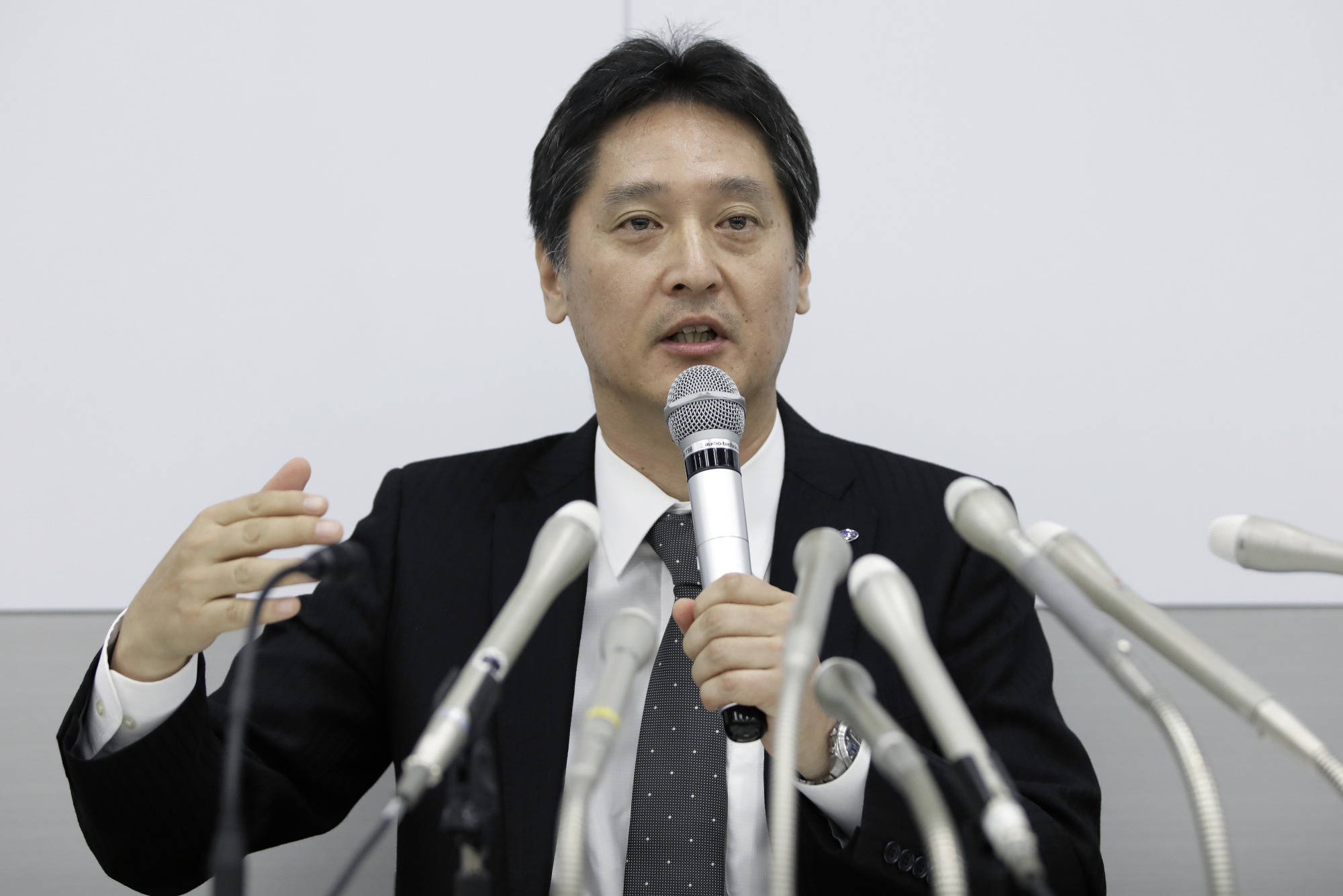 Subaru Follows Toyota in Replacing CEO as EVs Upend Car Industry ...