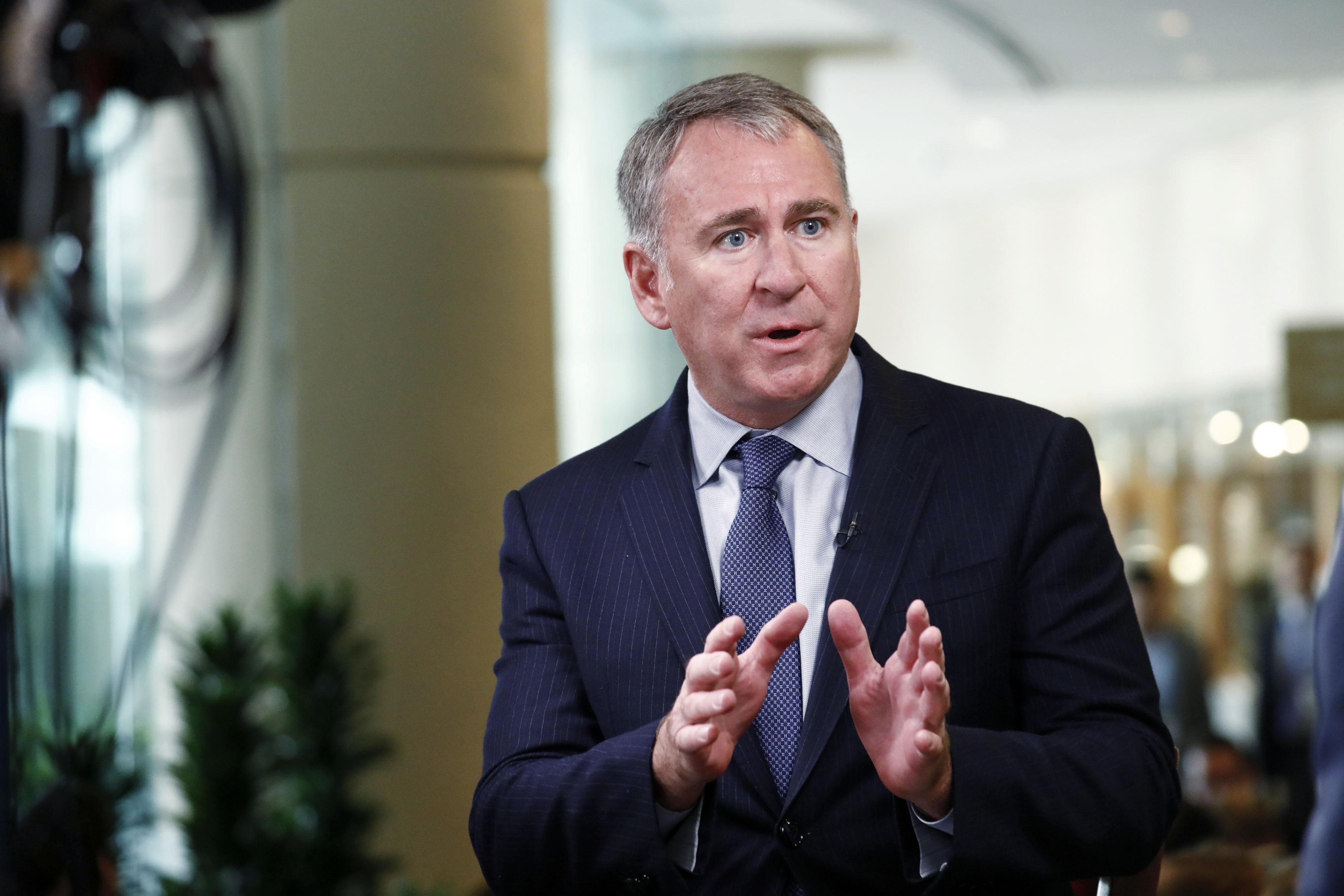 Citadel's Ken Griffin Urges Cooperation on US Listing Standard - Bloomberg