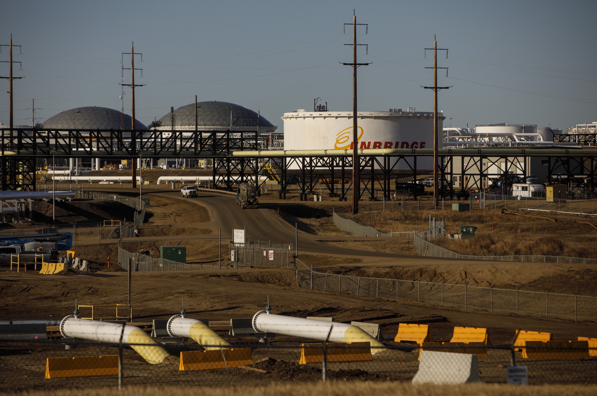 Enbridge Pipeline Linking Oil Sands to Midwest Wins Approval - Bloomberg