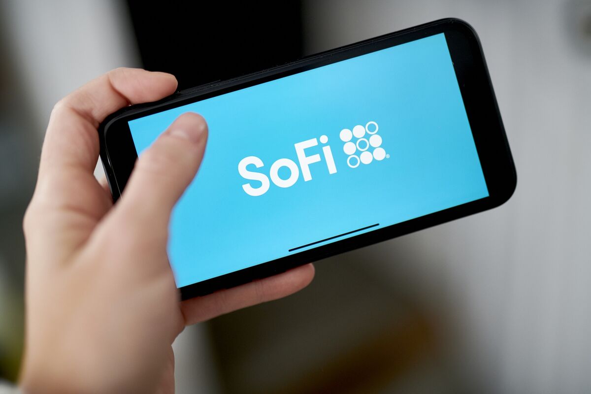 SoFi Faces Key Test With Instacart IPO in Transition From Upstart ...
