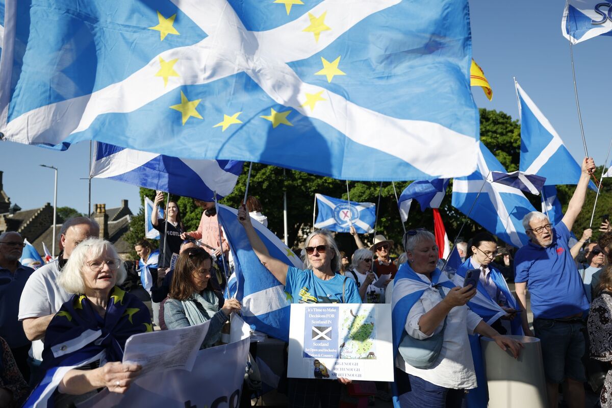 Scotland’s Parliament Votes to Demand Power for New Independence ...