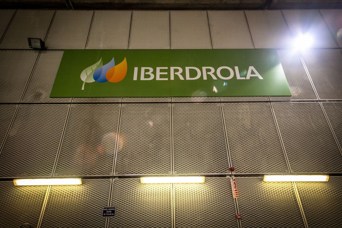 Iberdrola Ends $4.3 Billion Deal to Buy US Power Firm PNM - Bloomberg