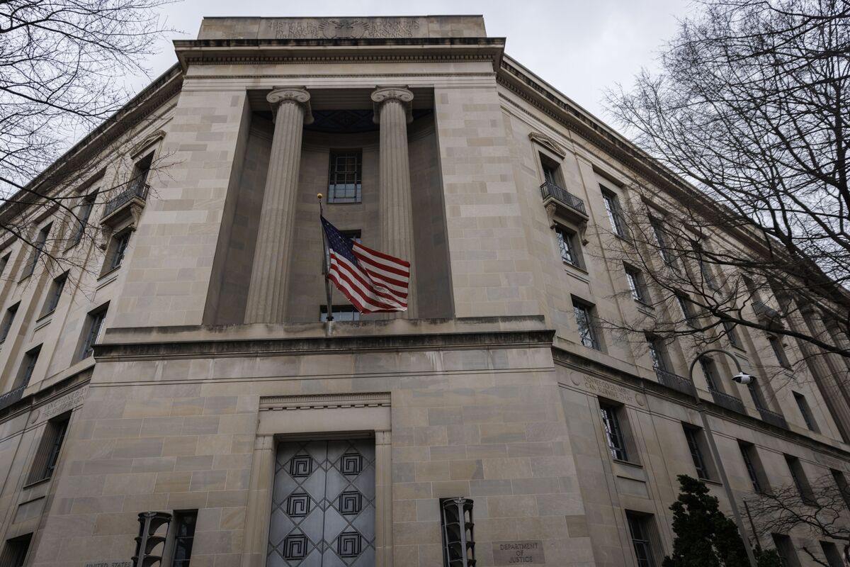 Epstein Files: DOJ Wraps Up Epstein Review as Critics Demand Unreleased ...