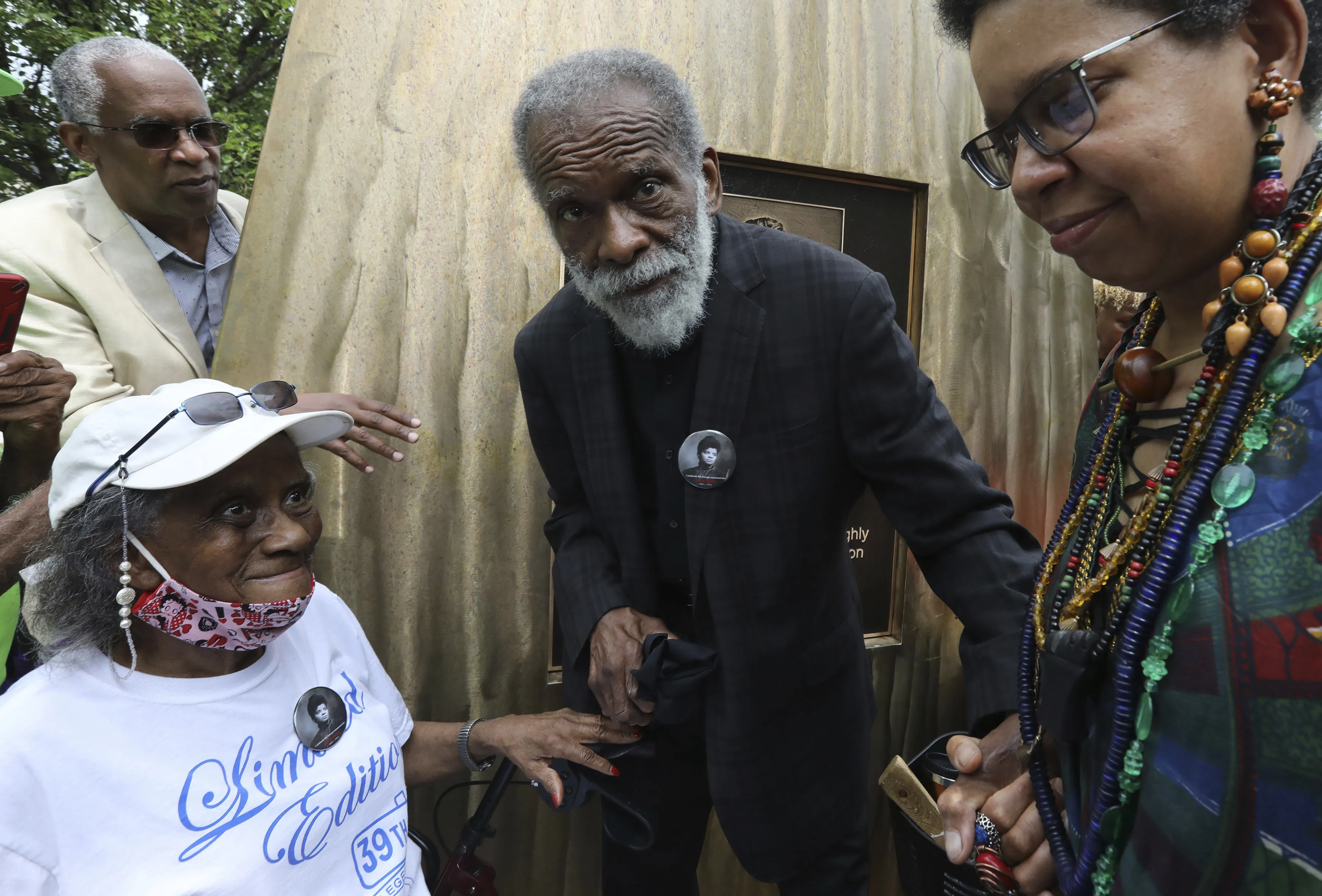 Prolific Chicago sculptor whose public works explored civil rights ...