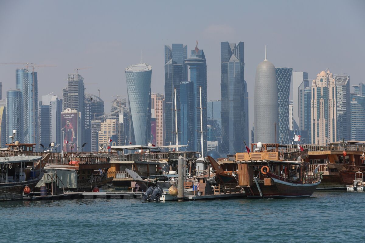 Qatar Central Bank Allows Loan Deferrals as Iran War Drags On - Bloomberg
