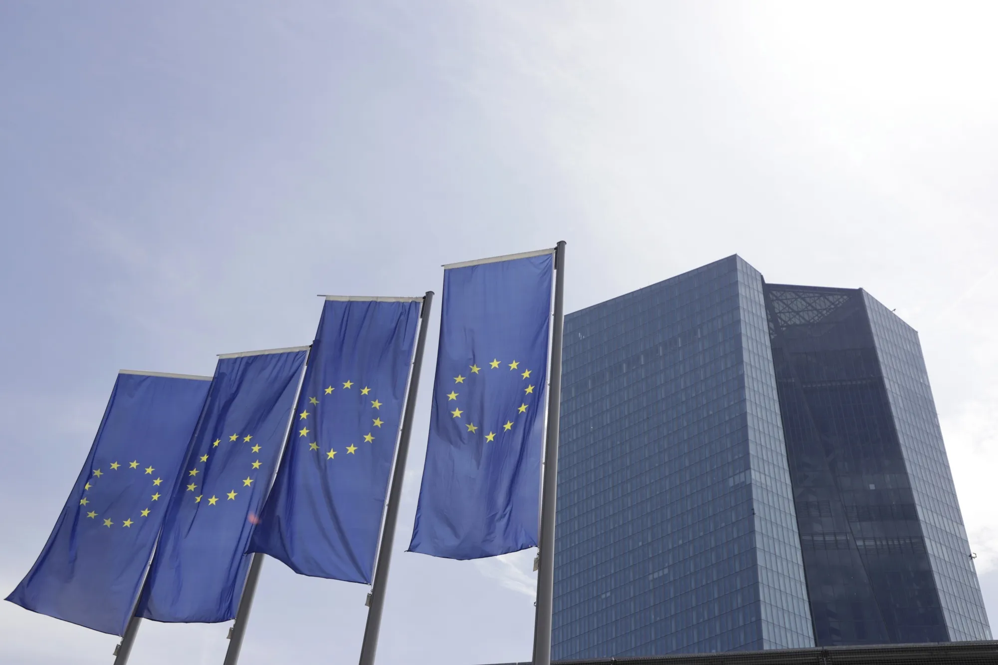 ECB to Cross 2008 Rubicon With Hike Defying Slump Risk: Eco Week ...
