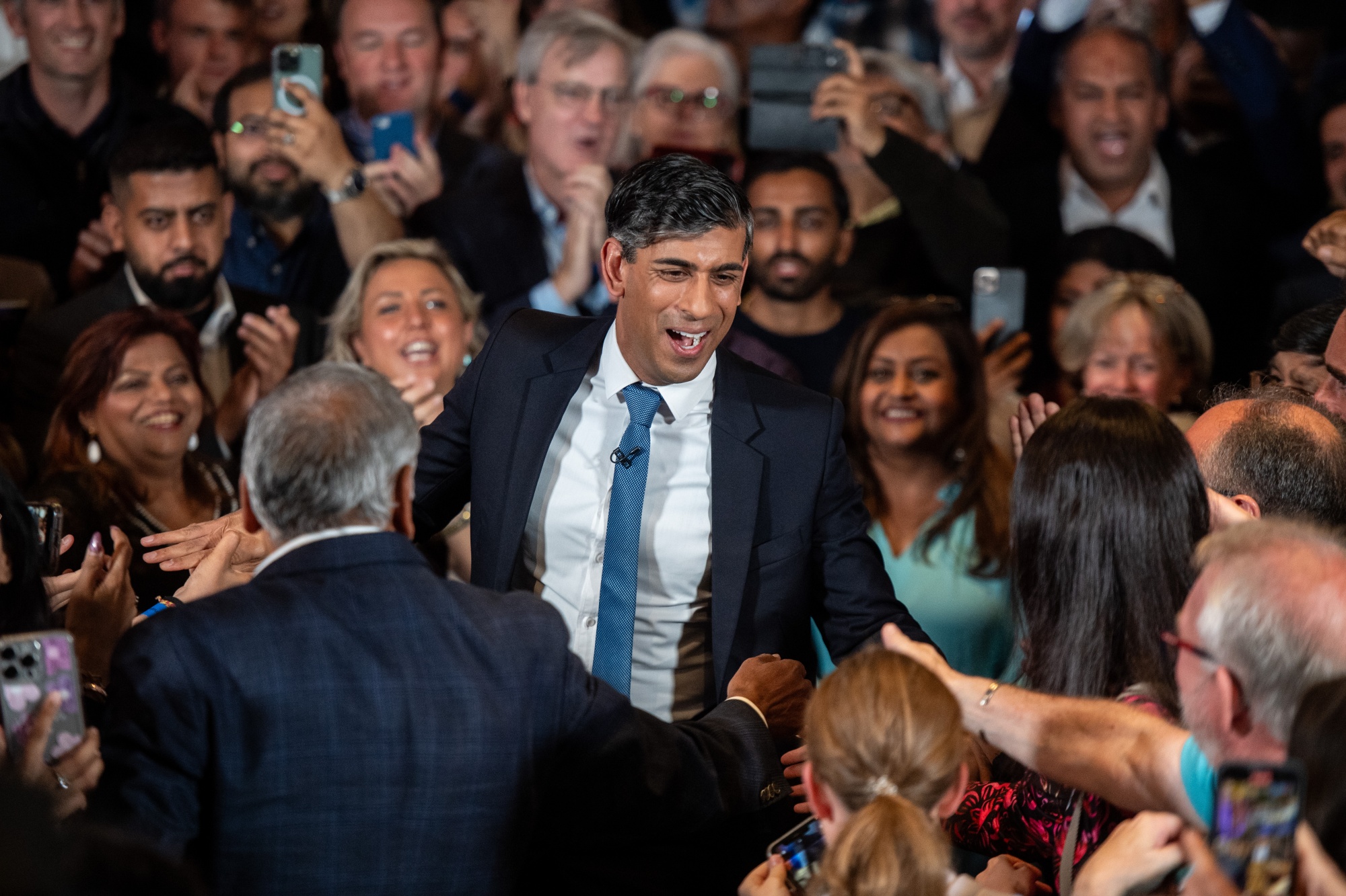 Allegra Stratton and Ailbhe Rea: Eleventh Hour Campaigning - Bloomberg