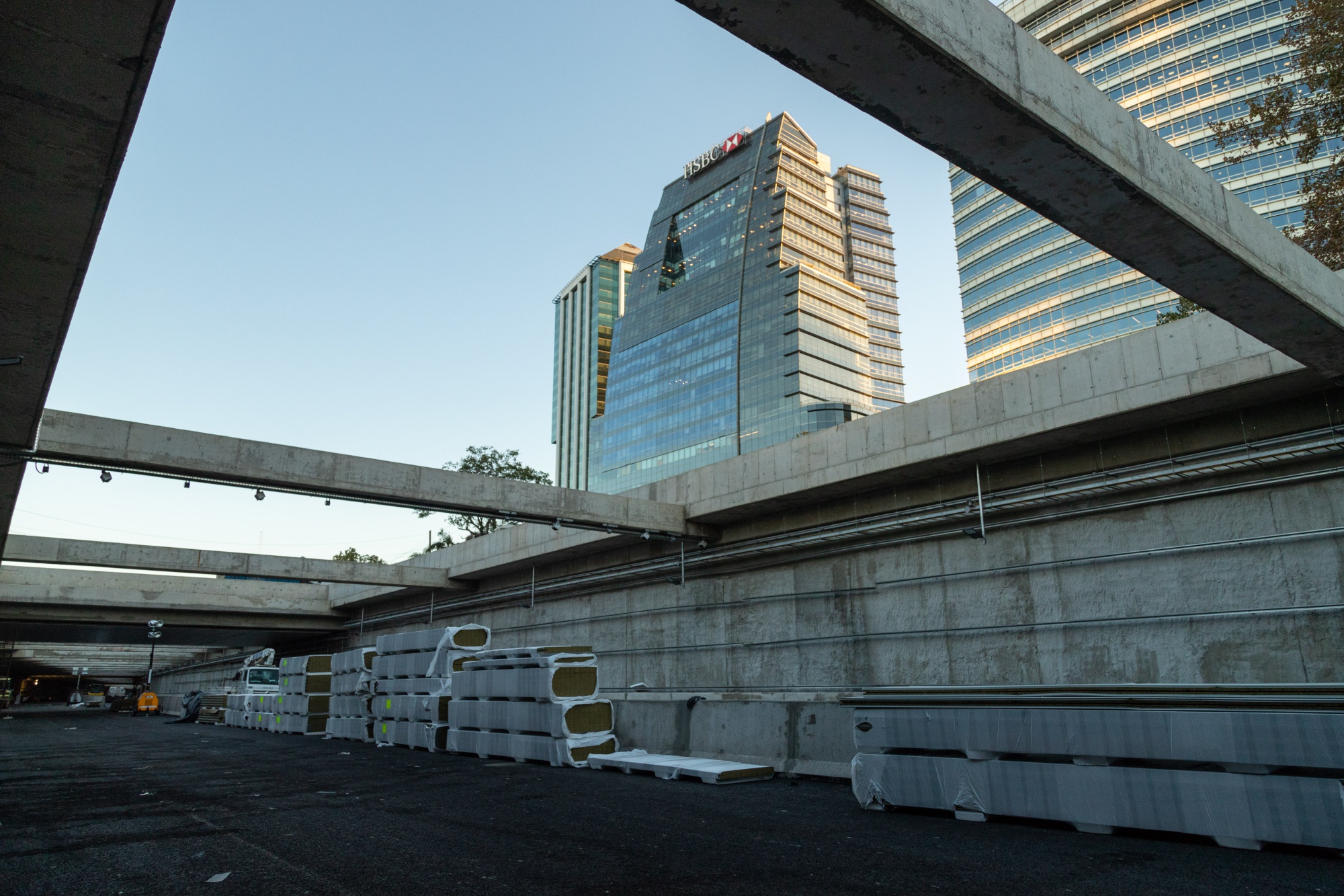 HSBC Joins Firms Exiting Argentina Amid Milei Economic Makeover - Bloomberg