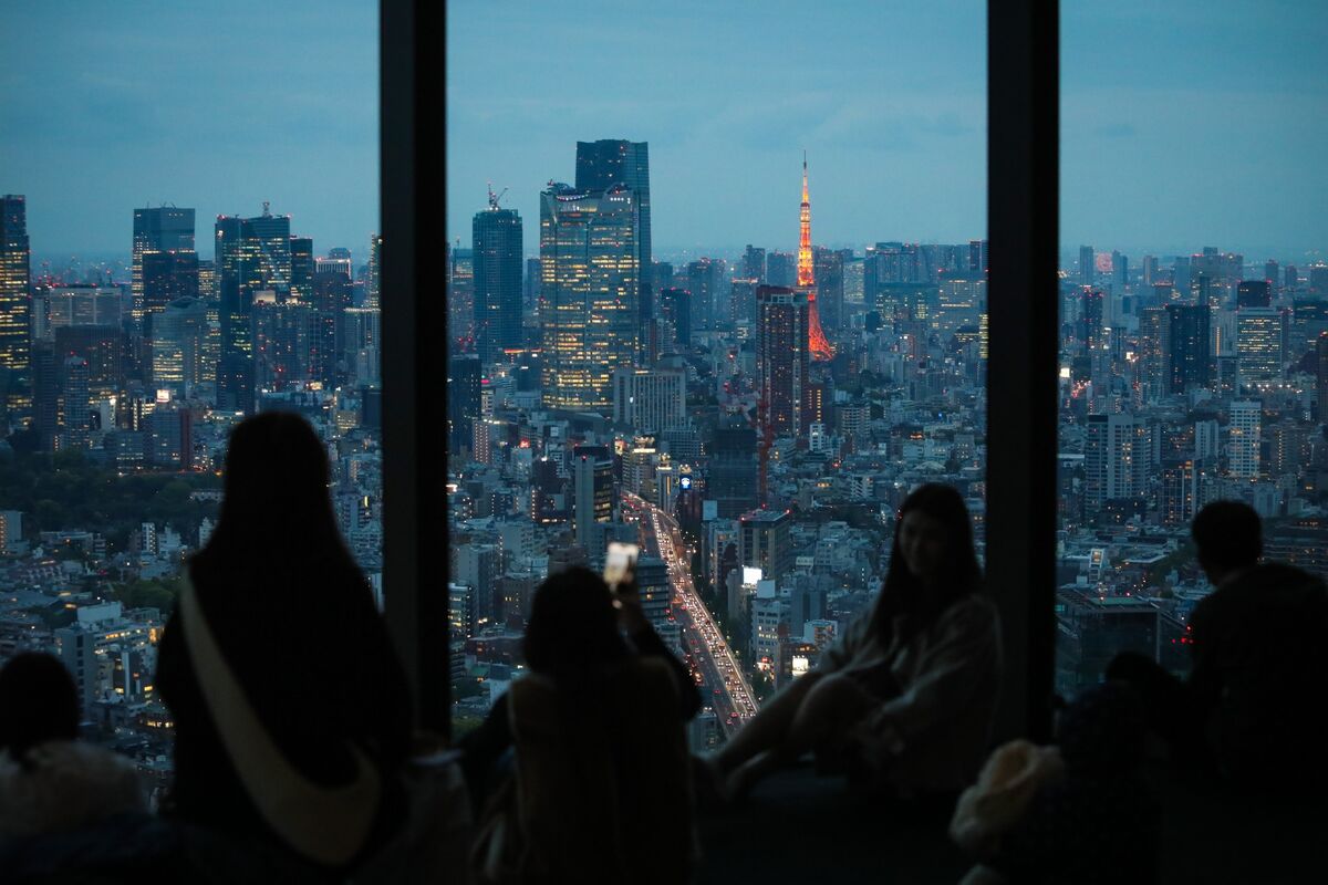 Lower Tokyo Office Vacancies Give Relief to Market After Covid - Bloomberg