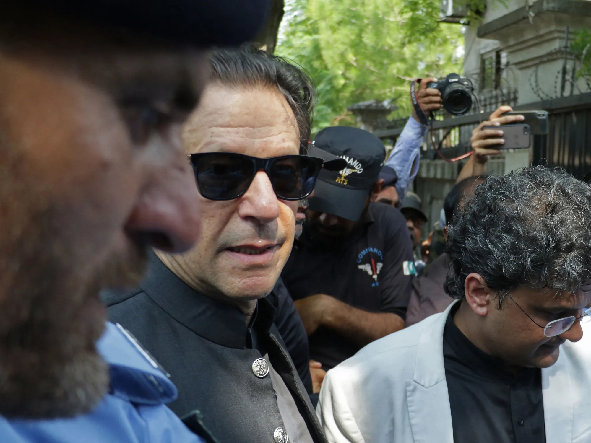Pakistan Ex-PM Imran Khan Gets Extended Court Bail in Terror Complaint - Bloomberg