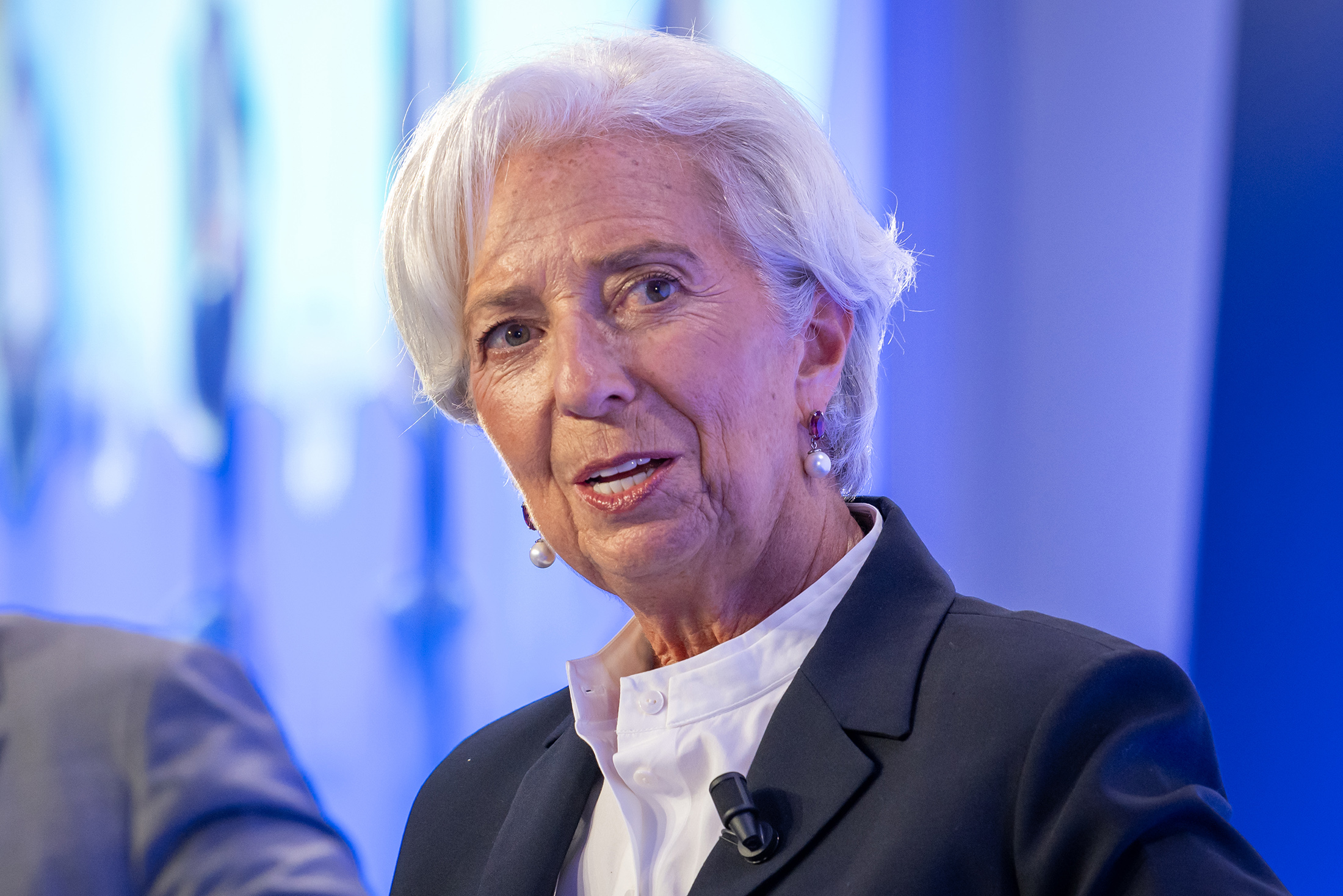 Lagarde Repeats ECB Is ‘Attentive’ on Yields Amid French Vote - Bloomberg