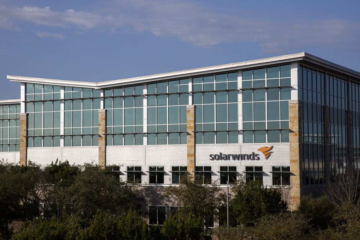 SolarWinds Believes Russian Group Took Data During Cyber-Attack - Bloomberg
