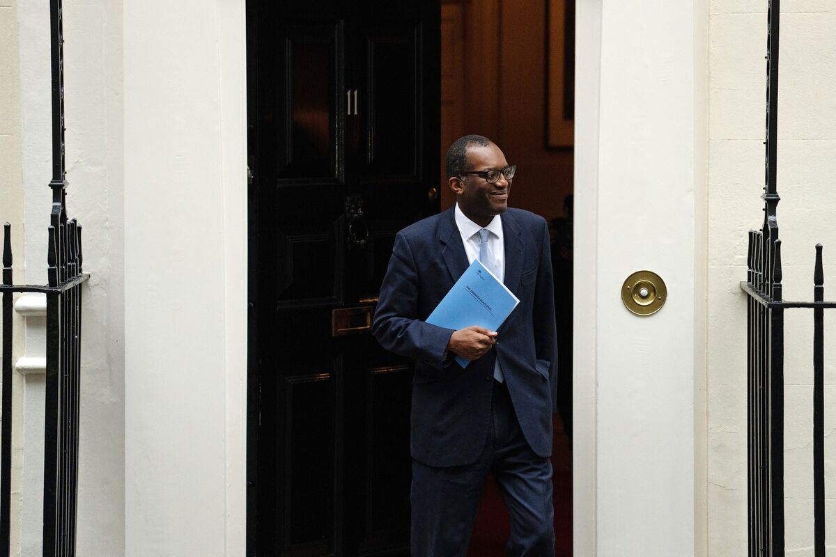 UK Mini Budget 2022: Pound (GBP USD) Sinks, Gilt Markets Tumble - Bloomberg